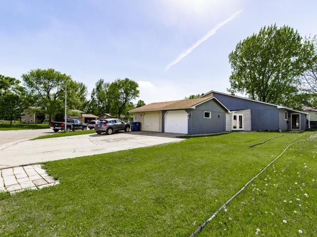 2321 Country Club Parkway