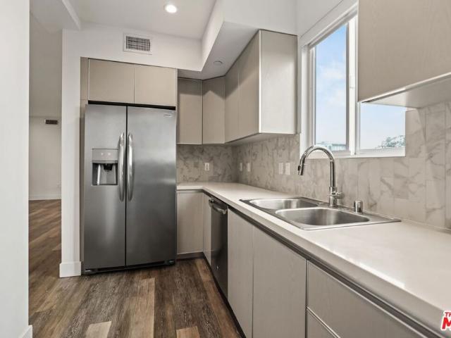 2321 Fox Hills Drive 302