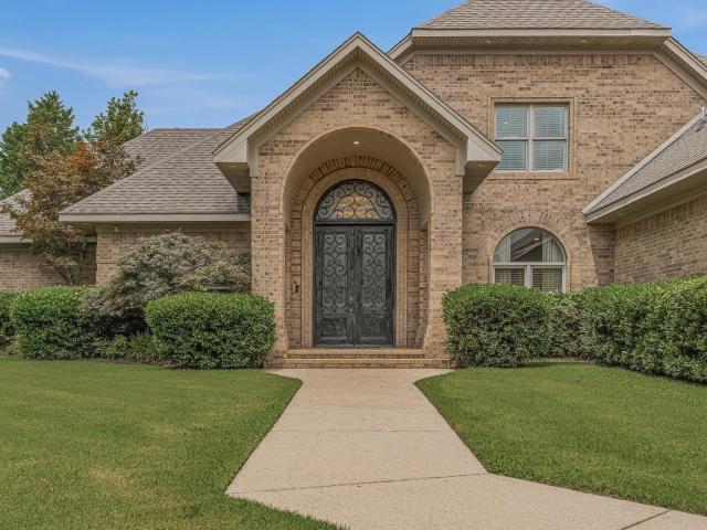 2321 Grand Oak Cove