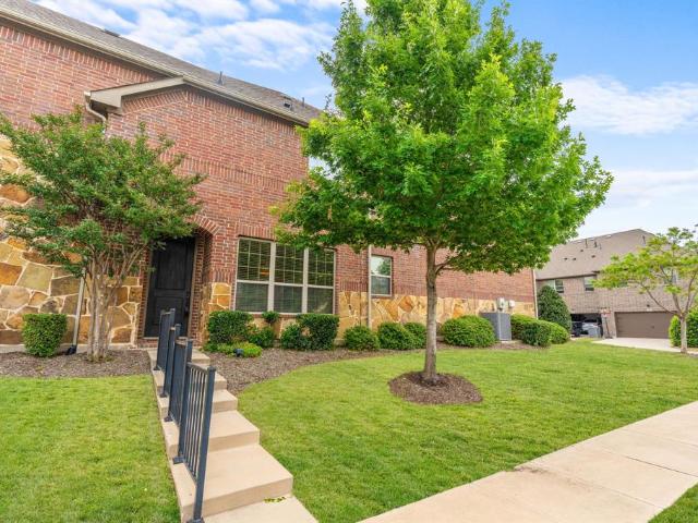 2321 Jameson Lane