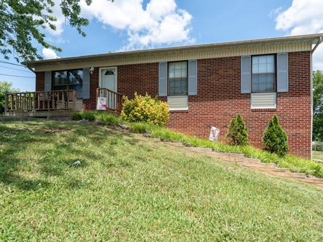 2321 Patricia Cir, Morristown, TN 37814