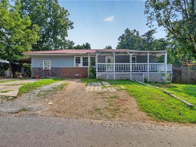 2321 Pine Circle Dr, Gainesville, GA 30504