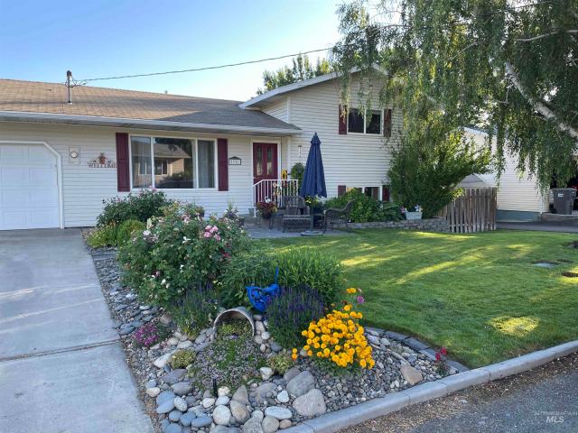 2321 Rolling Hills Dr