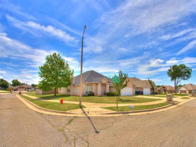 2321 SW 94th Terrace