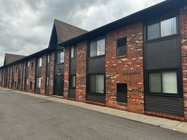 23220 FARMINGTON GROUP, LLC