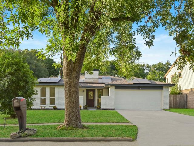2322 Aprilmont Drive