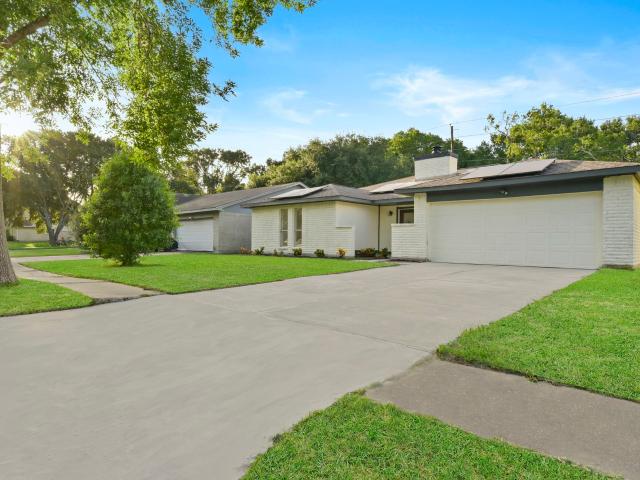 2322 Aprilmont Drive