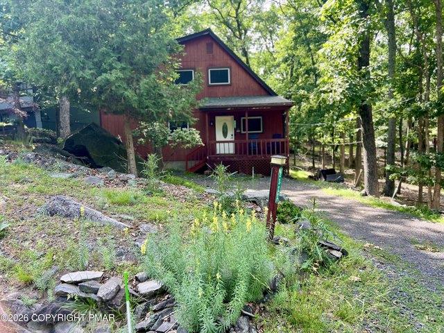 2322 Burntwood Dr, East Stroudsburg, PA 18301