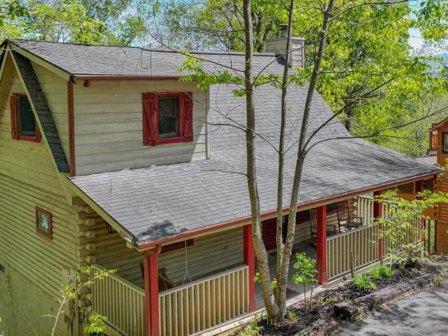 2322 Bonnie Lane