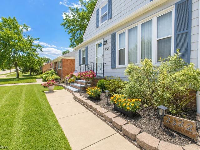 2322 Larchmont Drive