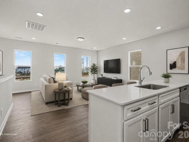 2322 Rachelwood Drive # 104