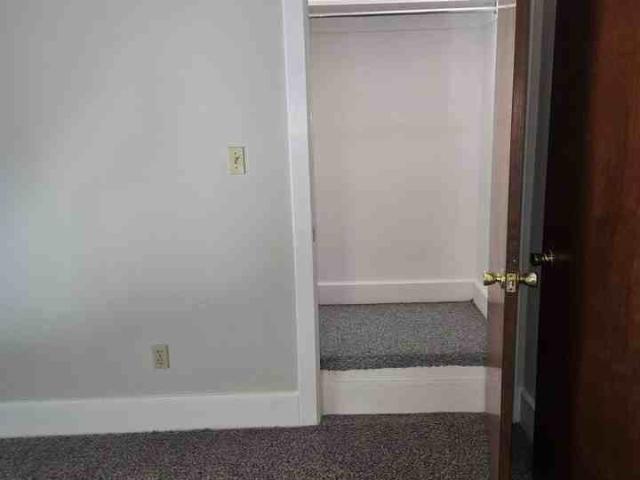 2322 W. Chestnut 2 Bedroom Apartment for Rent at 2322 W Chestnut St, Louisville, KY 40211 Russell