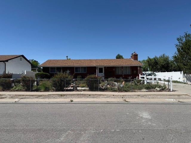 2322 W Surrey Rd, Taylorsville, UT 84129