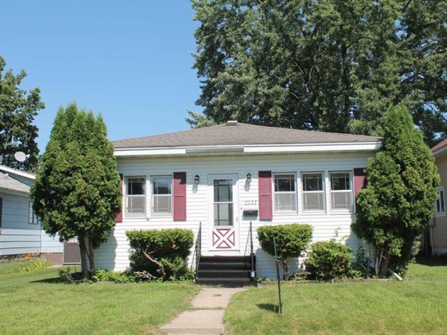 2322 Wood St, La Crosse, WI 54603