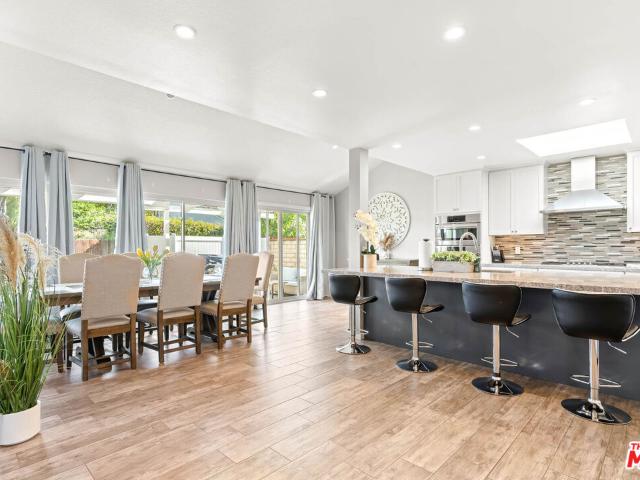 23236 Vía Calisero, Valencia, CA 91355 | MLS #26724 | Compass