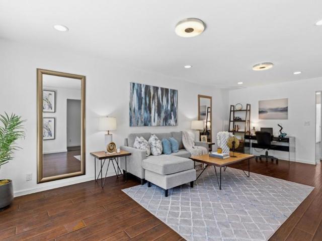 2323 Abaca Way