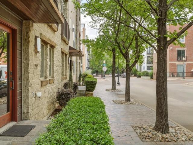 2323 Clark St, Dallas, TX 75204