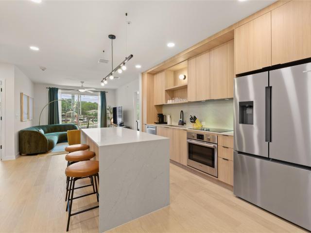 2323 Lamar S Lamar Blvd # 237
