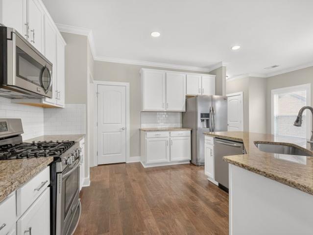 2323 Stockwood Trl