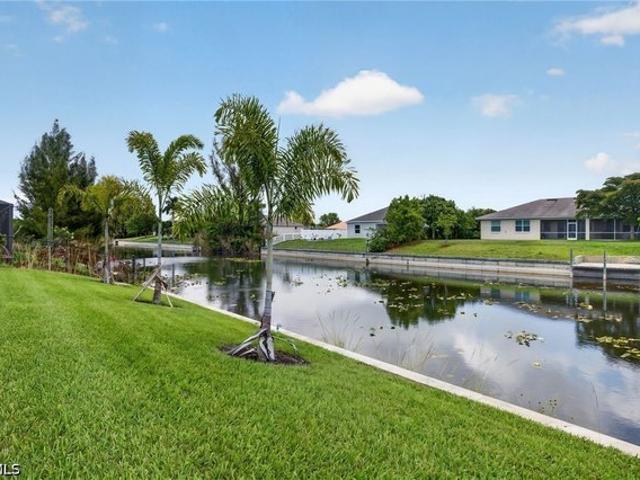 2323 SW 5th Pl, Cape Coral, FL 33991