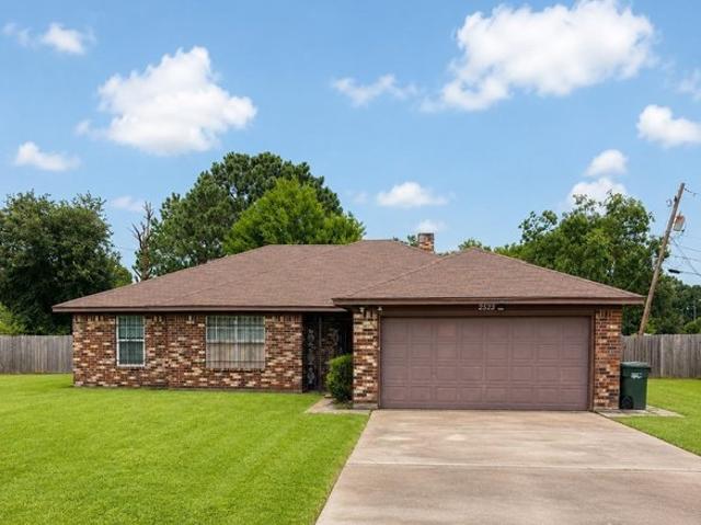 2323 Shirley St, Port Arthur, TX 77640