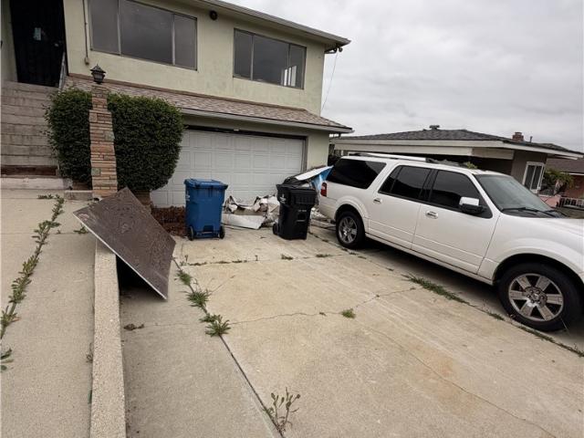 2323 W 102nd