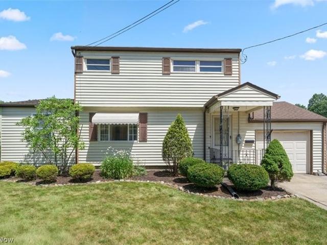 2323 13th St, Cuyahoga Falls, OH 44223