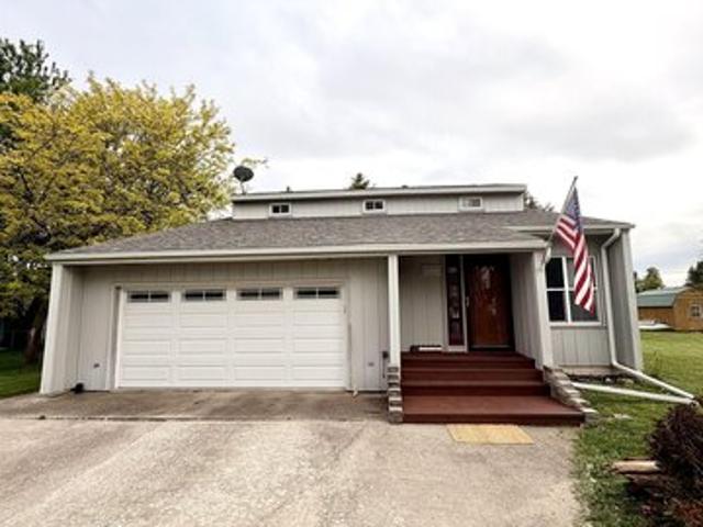2323 21st St SW, Mason City, IA 50401