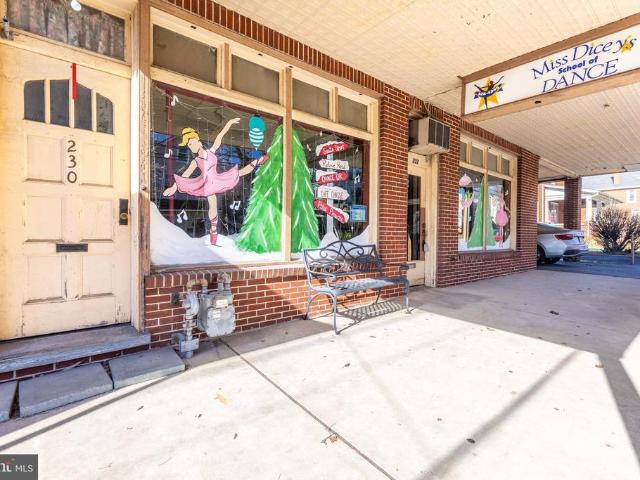 232 230 North Main Street
