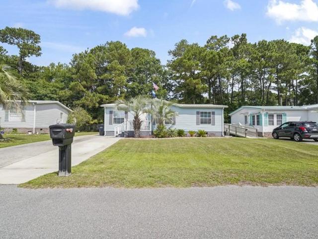 232 Captains Dr, Little River, SC 29566
