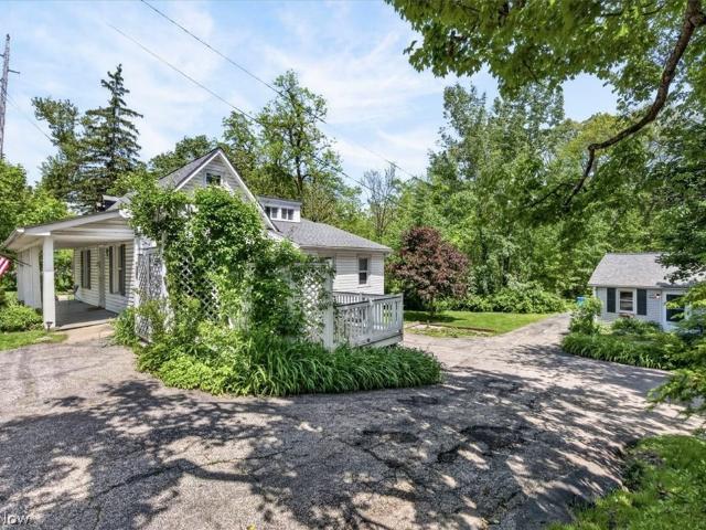 232 Chagrin Boulevard