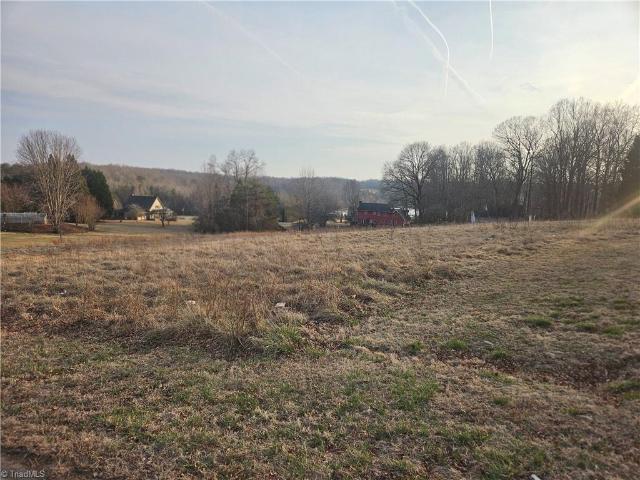 232 Chickasaw Dr, Reidsville, NC 27320 | MLS #1210 | Compass