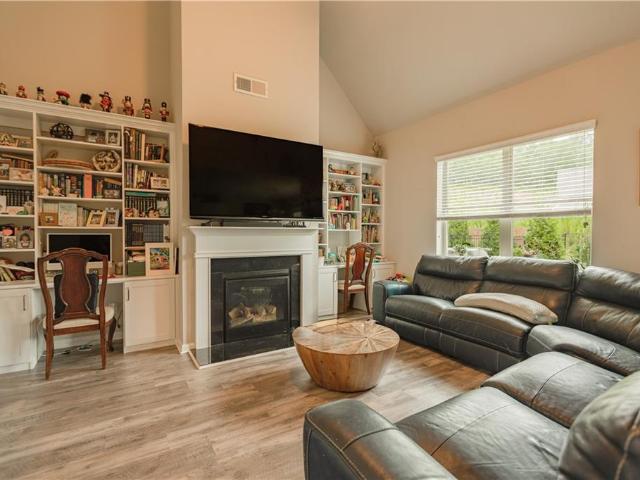 232 Creek View Place