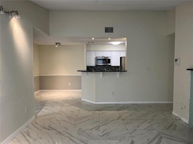 232 Afton Square, Unit 201, Altamonte Springs, FL 32714 | MLS #O6410