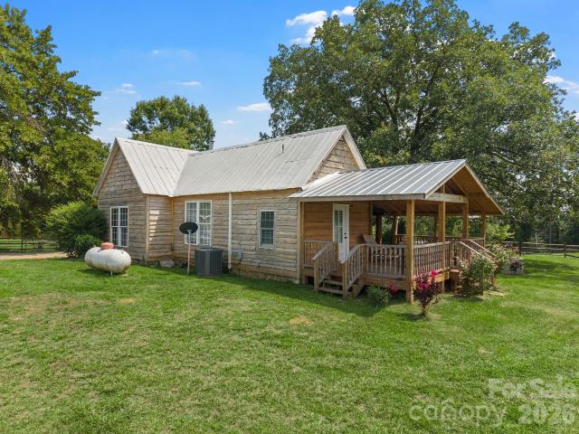 232 Blue Mountain Lane