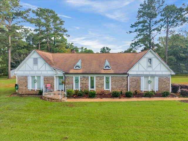 232 Briarwood Cir, Americus, GA 31709