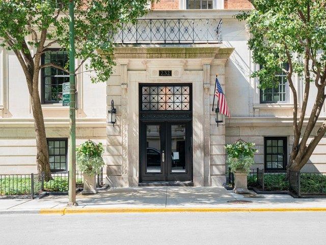 232 E Walton Pl Unit 3E, Chicago, IL 60611