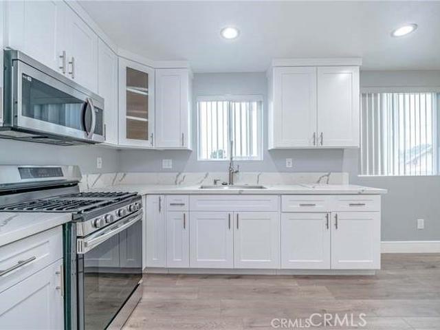232 E Gage, Unit C Avenue