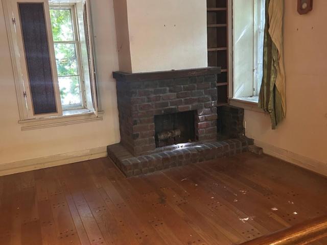 232 E Hamilton Rd