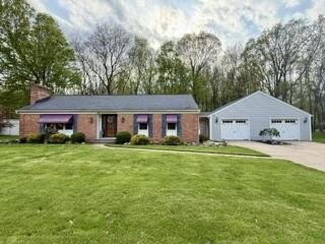232 Hawthorne Rd, Marshall, MI 49068