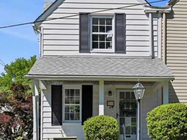 232 Henley Rd, Wynnewood, PA 19096