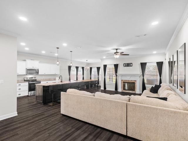 232 Highland Rd
