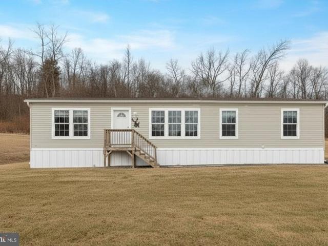 232 Hilltop Rd, Gardners, PA 17324