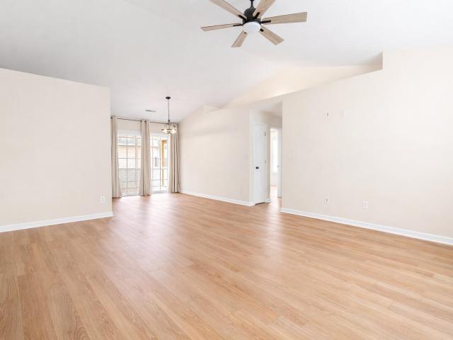 232 Oak Lea Dr