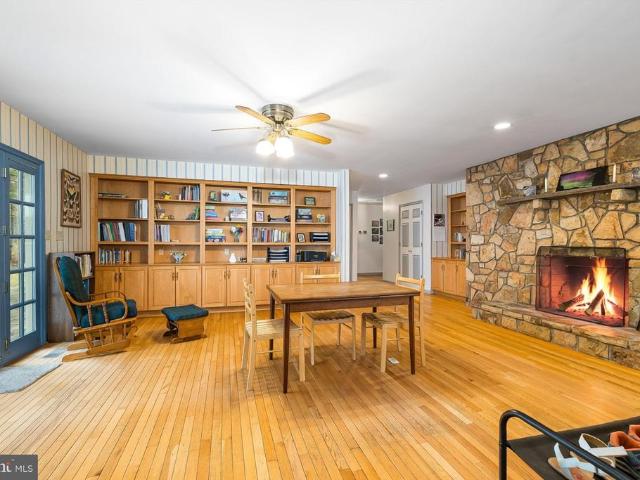232 Oakmont Estates Drive
