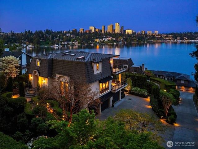 232 Overlake Dr E, Medina, WA 98039