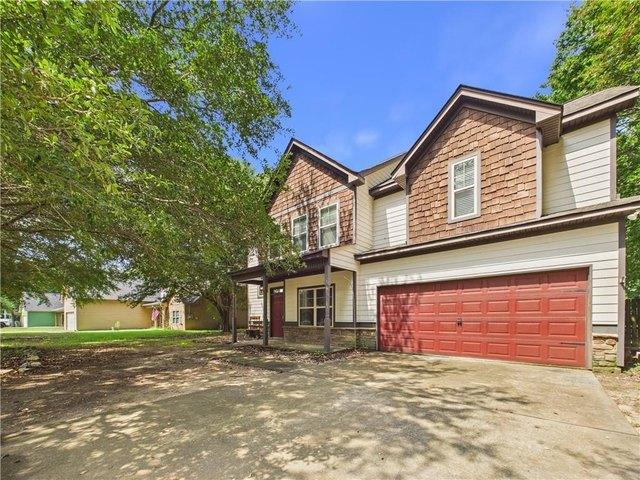 232 Owens Rd, Fort Mitchell, AL 36856