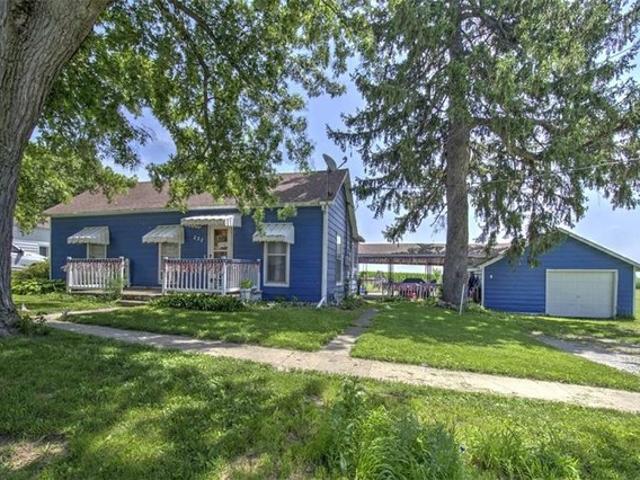232 Locust St, Maroa, IL 61756