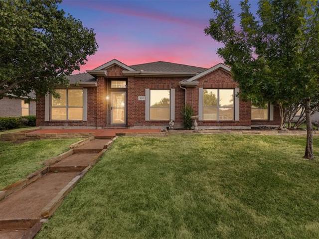 232 Laramie Ln, Desoto, TX 75115
