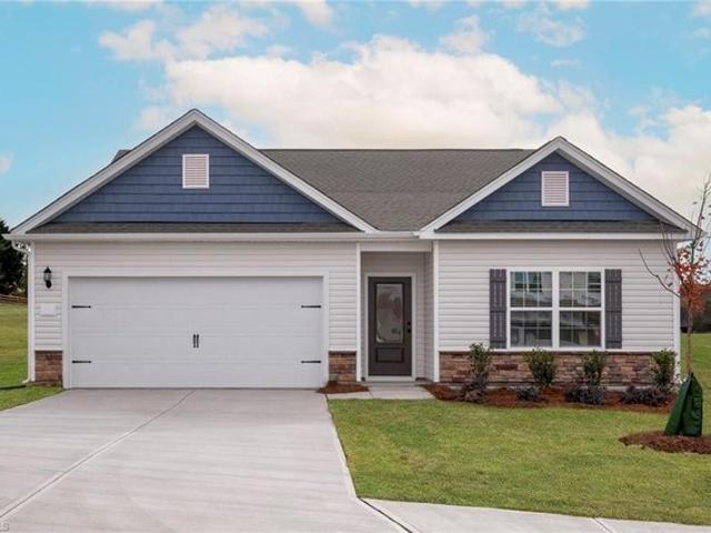232 Macintosh Dr, King, NC 27021